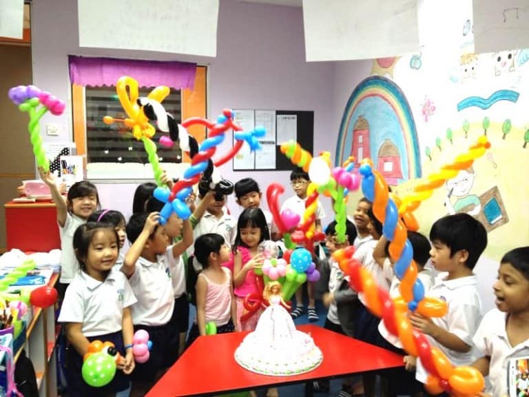 Fringe Activities for Events in Singapore | Carnival World