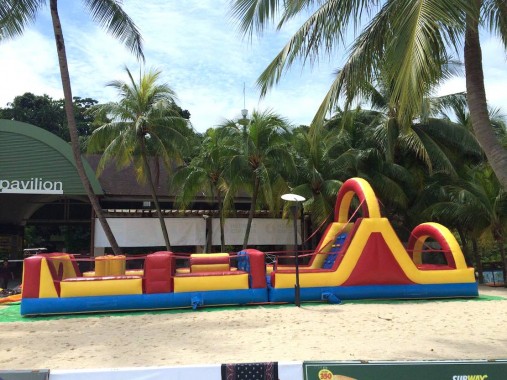 Inflatable Bouncing Obstacle Challenge | Carnival World