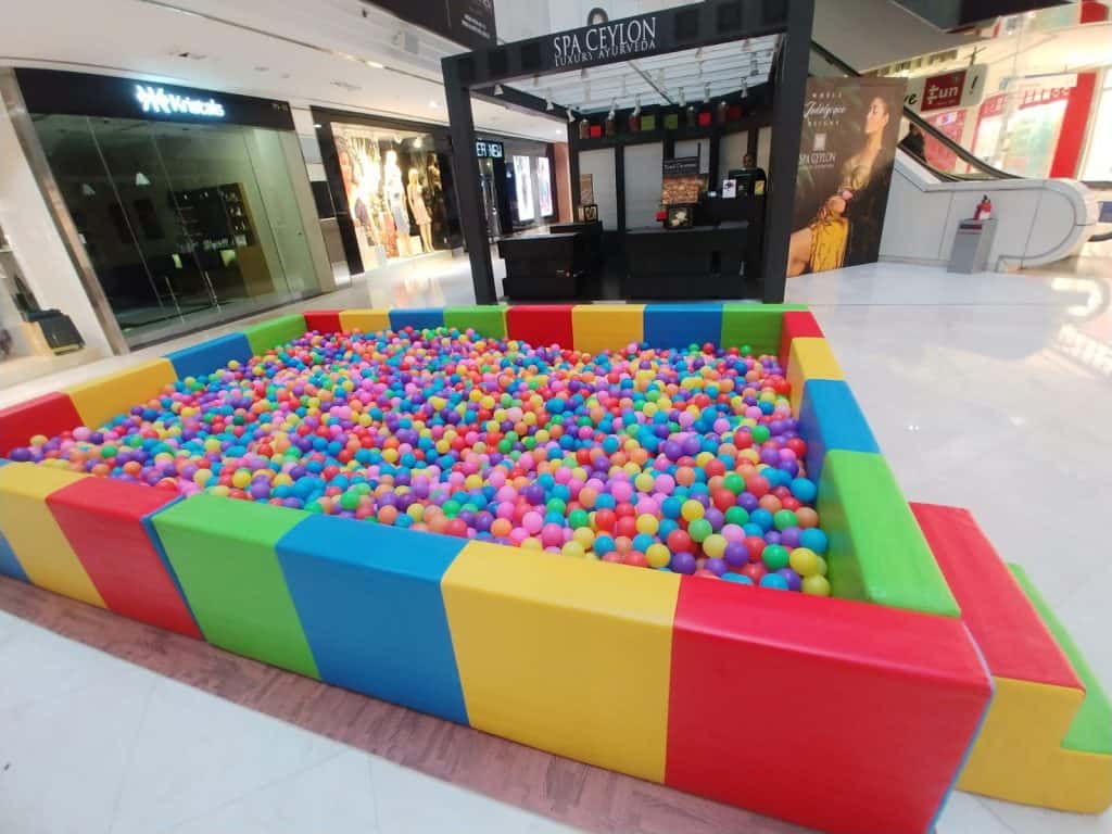 Giant Ball Pool Rental in Singapore | Carnival World