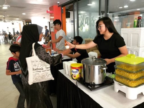 Live Cup Corn Food Station | Carnival World