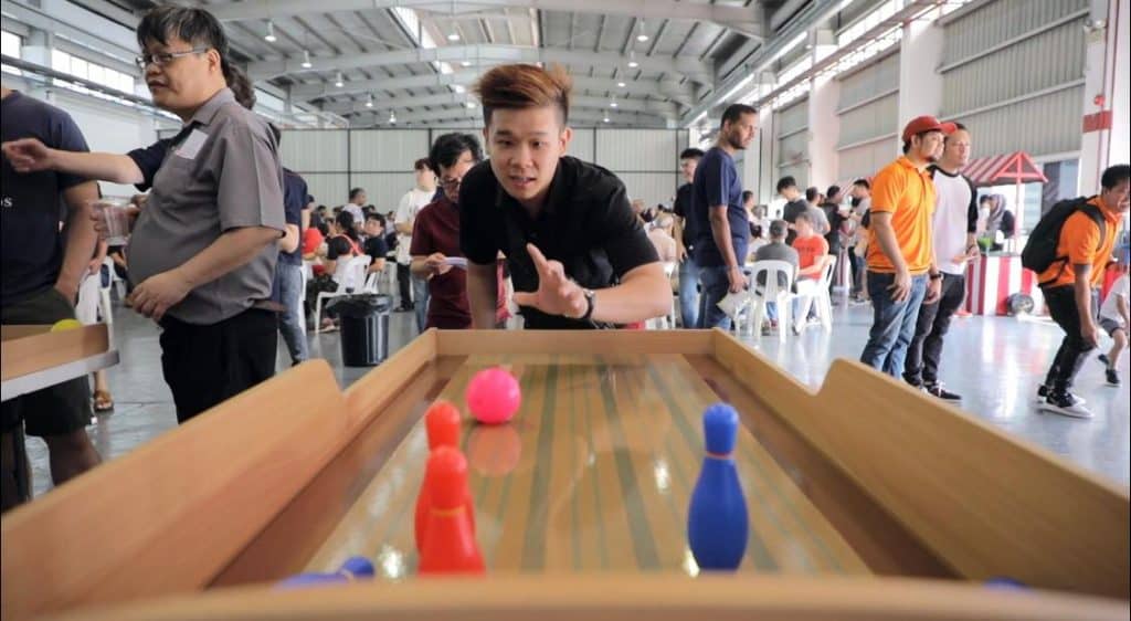 Fun Fair Game Booth Bowling Game For Family Day | Carnival World