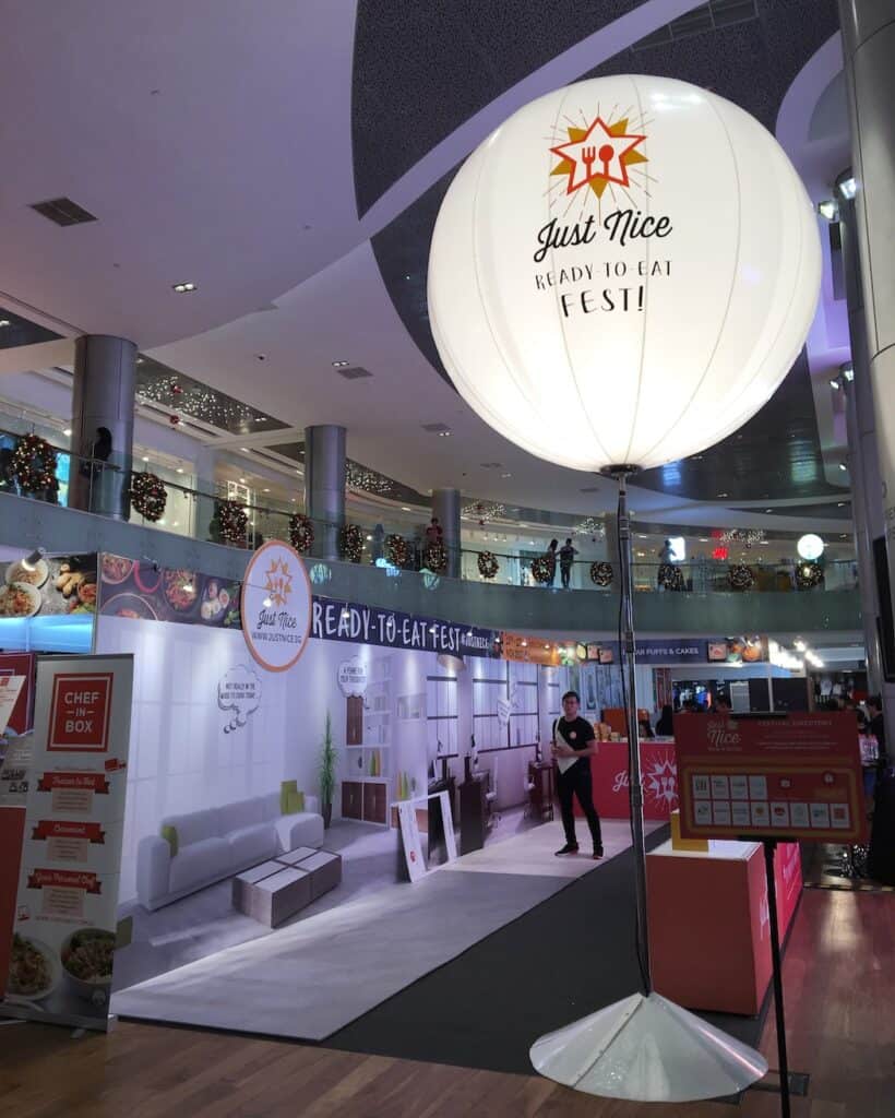 Tripod-Advertising-Balloon-Stand | Carnival World