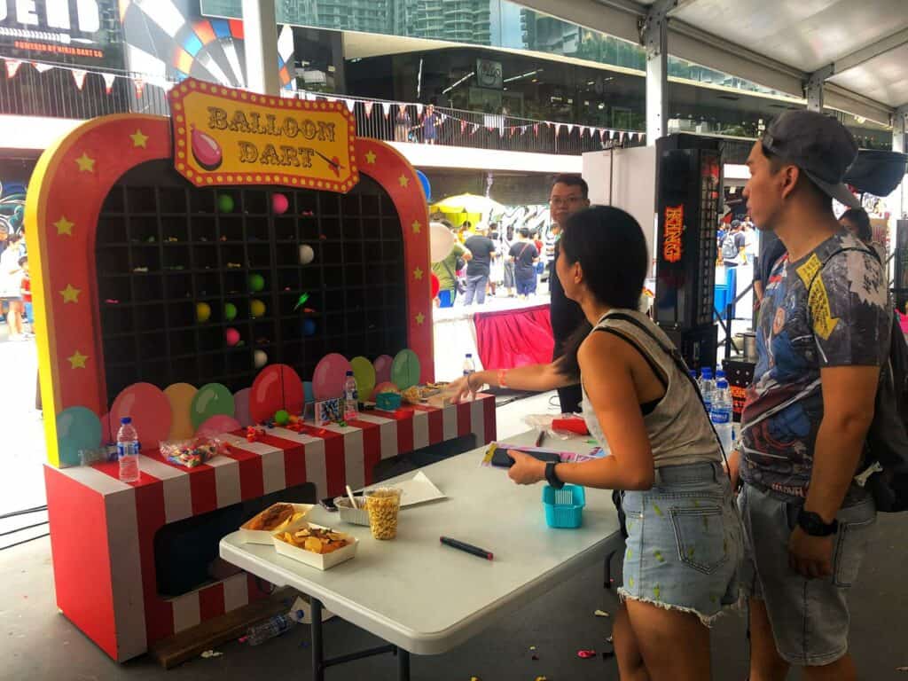Large Balloon Dart Fun Fair Game Booth for Family Days | Carnival World